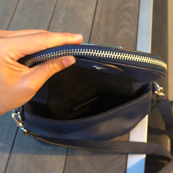 Marc Jacobs | Bags | Marc Jacobs Classic Q Navy Blue Leather Crossbody ...